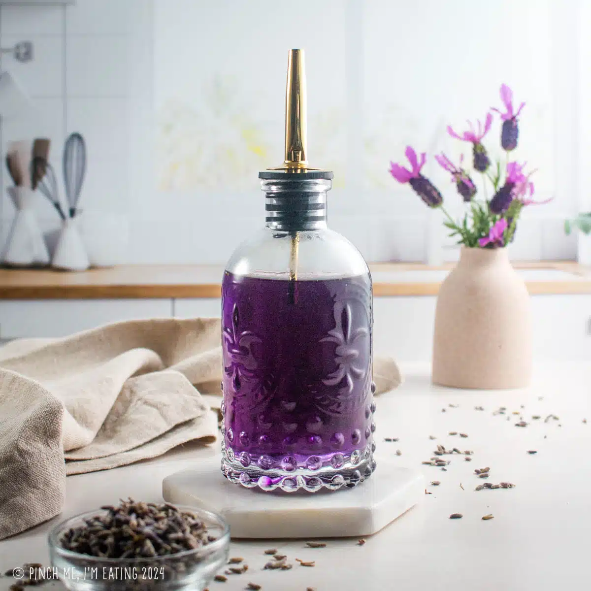 Easy Simple Syrup Recipe for Coffee and Cocktails - Pinch me, I'm eating